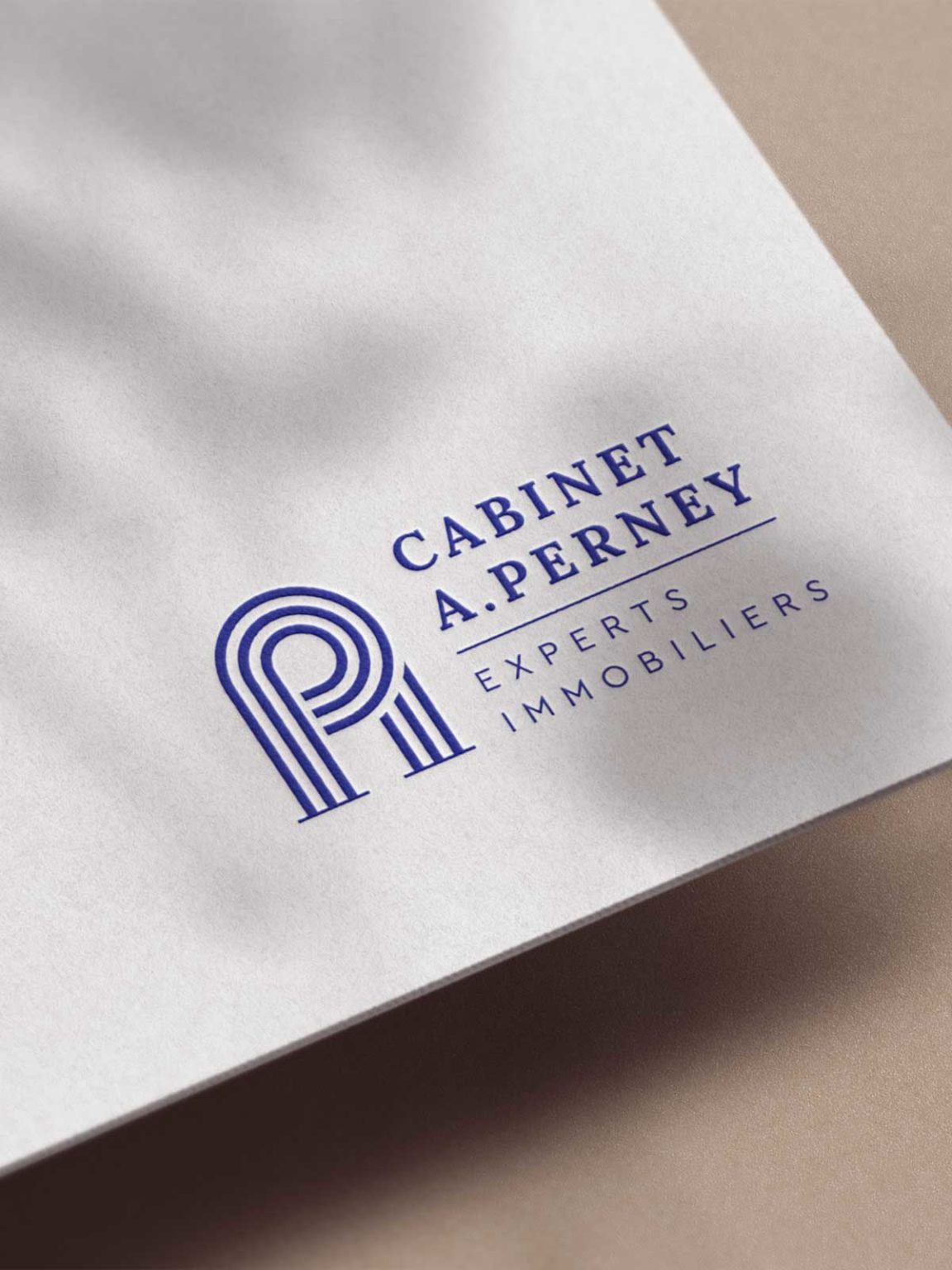 Création d'une identité visuelle monochrome | Studio Mund